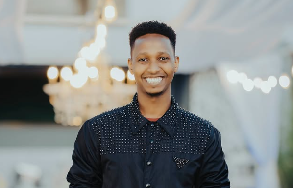 Israel Mbonyi announces official social media accounts and (…)