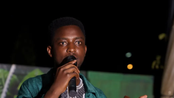 “Uriyo” by Alicia and Germaine moved Poet Ira Badena to (…)